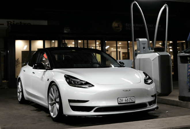 Tesla Model 3 Performance vs. Long Range| Comparison – EVGOER