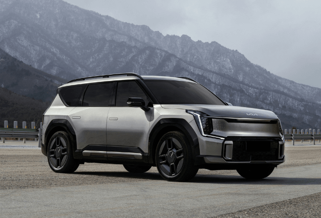 A Closer Look at the 2025 Kia EV9 Light Long Range RWD – EVGOER